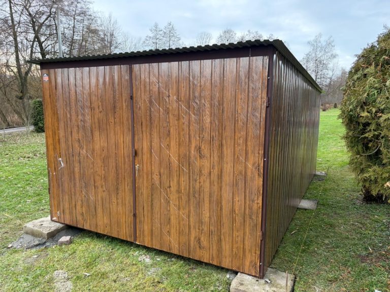 Garaże Blaszane Nowoczesne i Drewnopodobne - Blaszaki | Sklep CSTAL